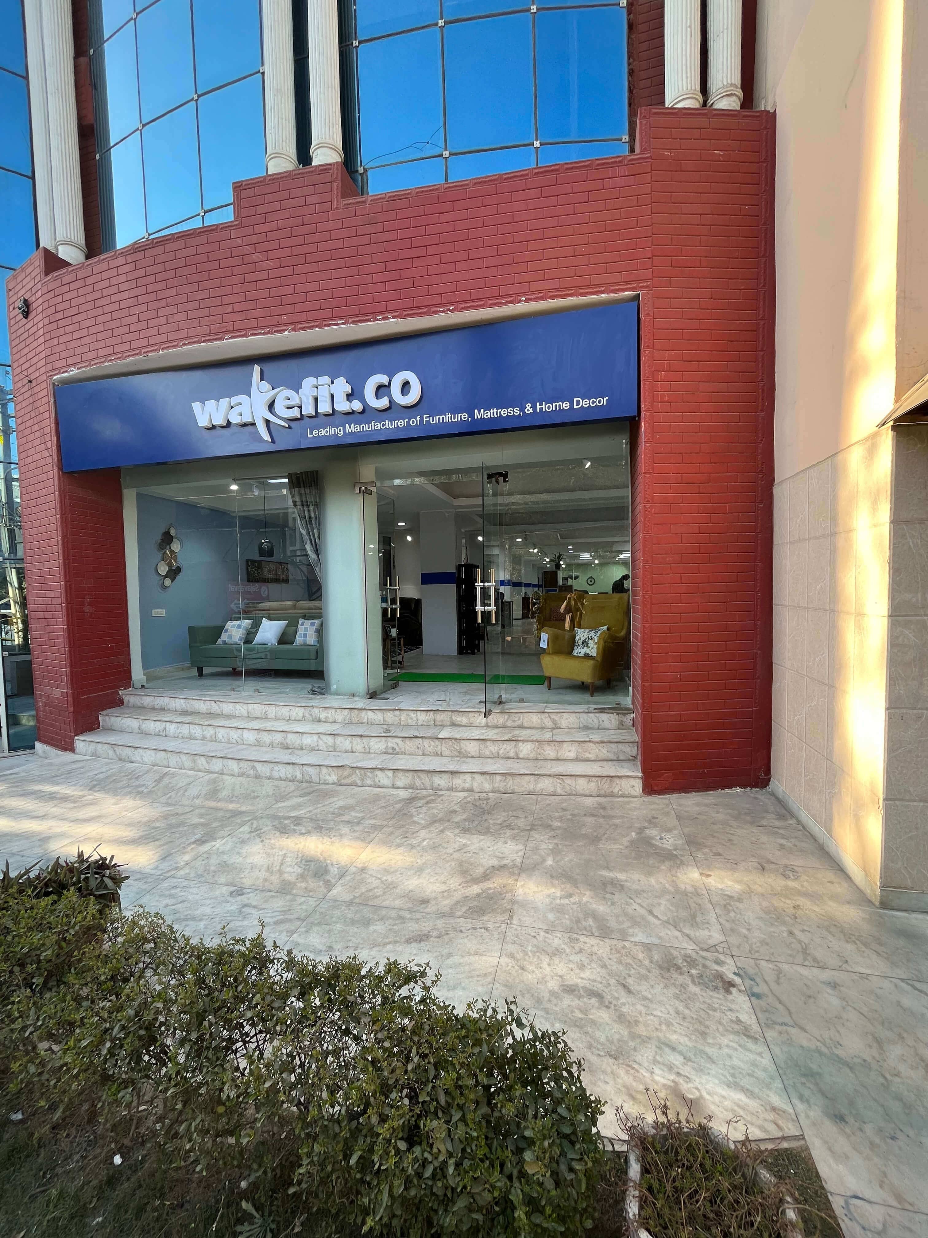 Visit the best furniture store in Noida Wakefit